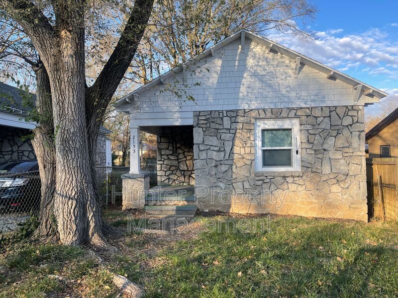 2153 N Boonville Springfield, MO 65803 | Hunter Property Management